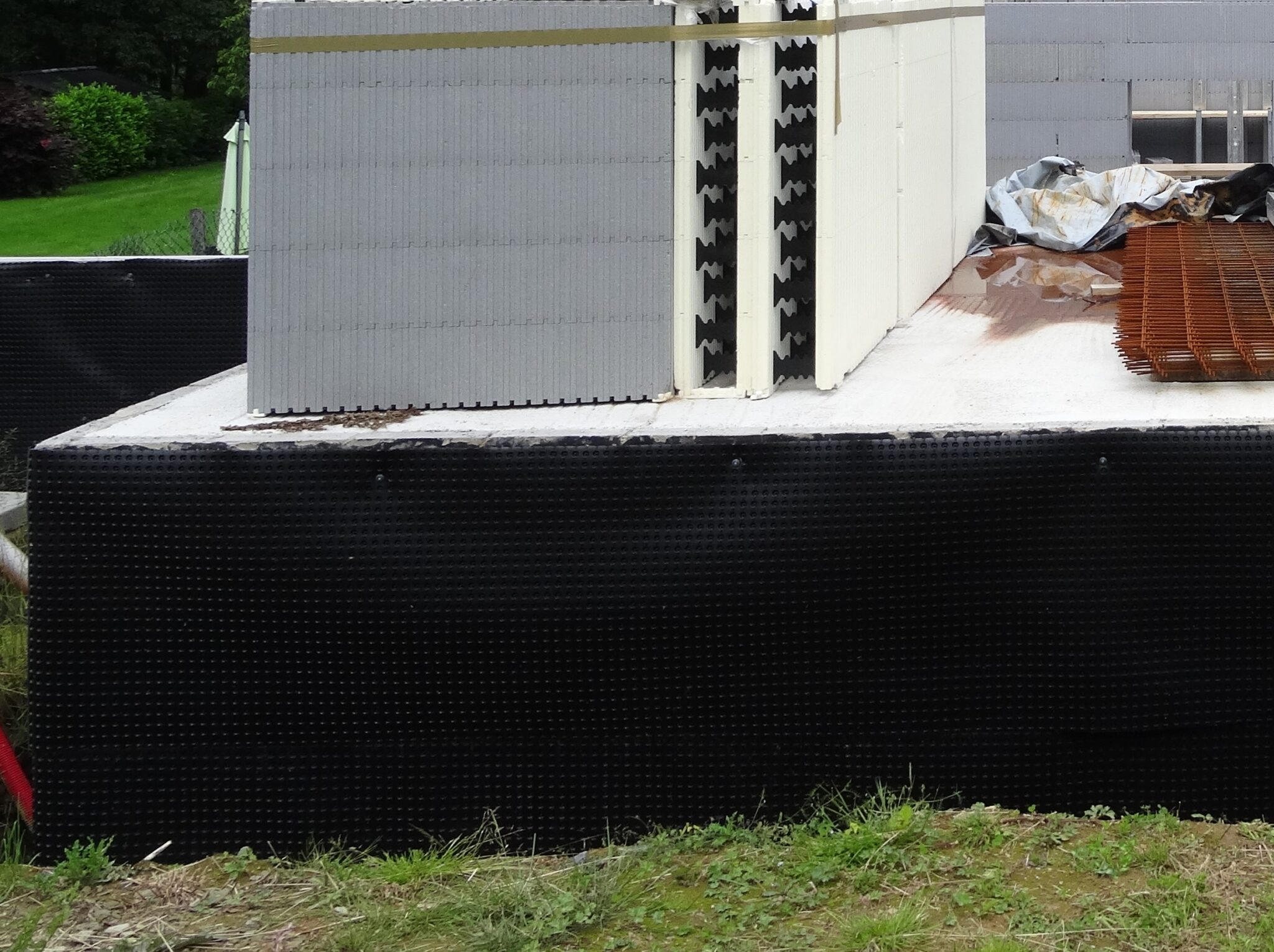 Le Platon: la touche finale de protection optimale des murs enterrés